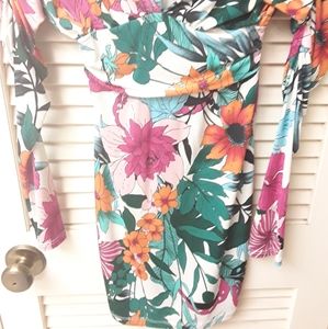 Fashion Nova | Dresses | Fashion Nova Bodycon Floral Club Dress Nwt ...